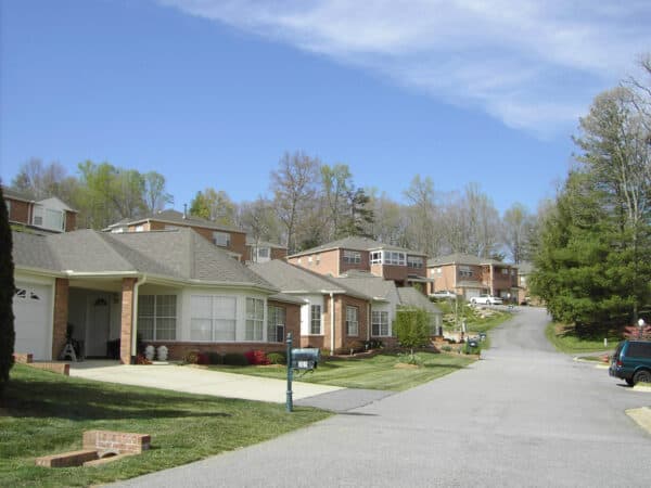 Carolina Living Choices - Fletcher Park Inn